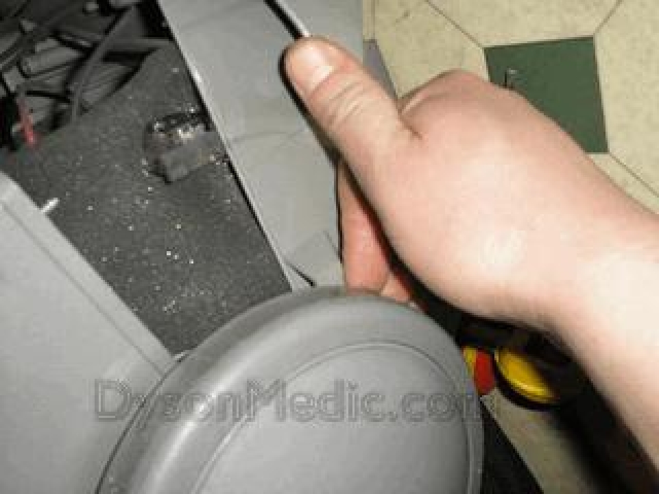 Dyson DC02 Repair. Dyson DC02 Strip Down and Cable Rewind Replacement.