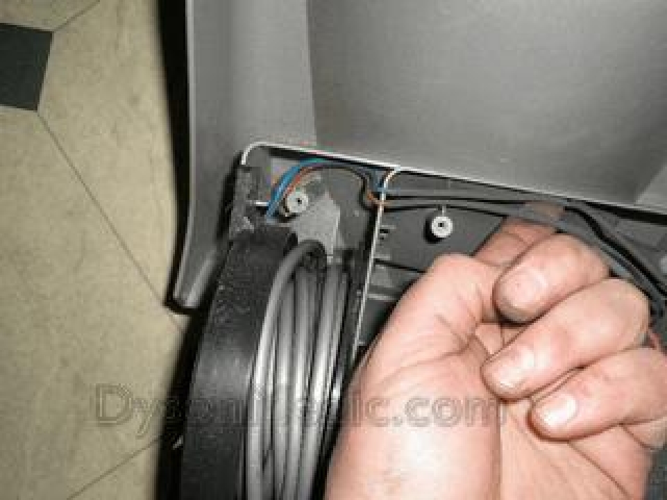 Dyson DC02 Repair. Dyson DC02 Strip Down and Cable Rewind Replacement.